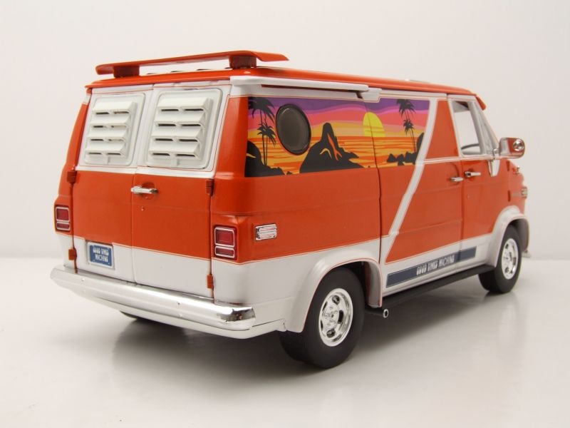 Modellauto Chevrolet G-Series Van 1976 orange weiß Good Times Machine ...