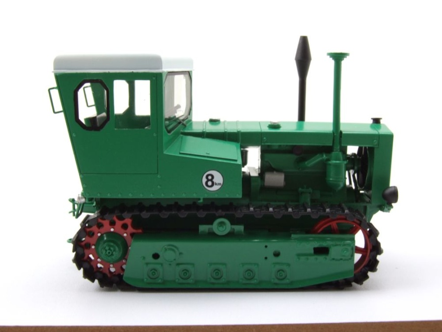Modellauto IFA KS07 Kettenschlepper Rübezahl Traktor grün 1:32 Schuco ...