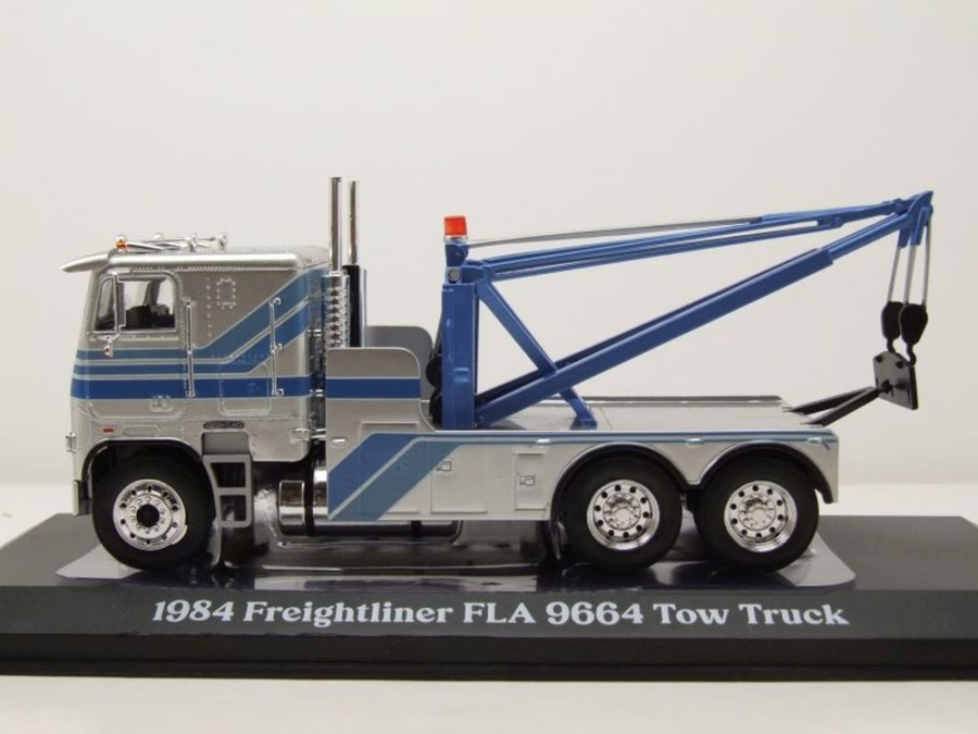 Modellauto Freightliner FLA 9664 Tow Truck 1984 silber blau 1:43 ...