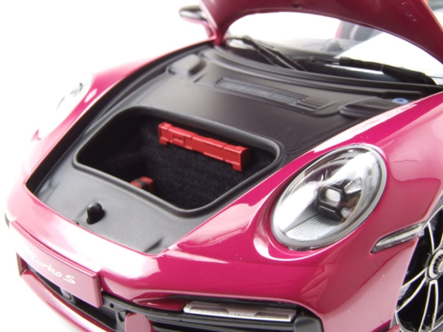 Modellauto Porsche 911 (992) Turbo S Coupe Sport Design 2021 rot bei ...