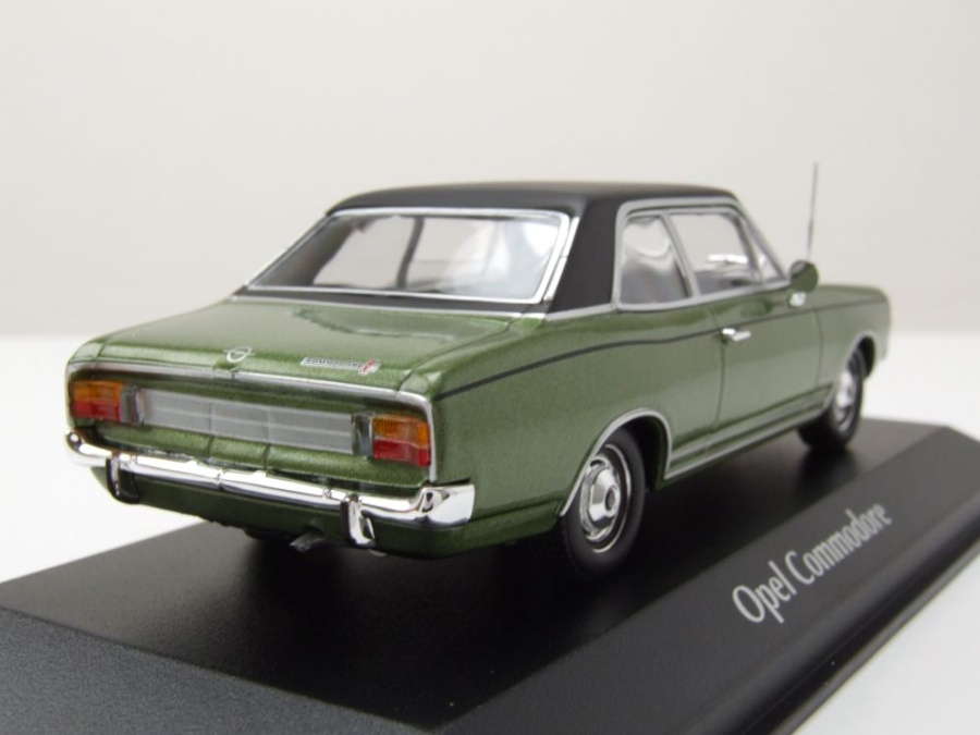 Modellauto Opel Commodore A 1970 grün metallic bei Modellautocenter, 37 ...