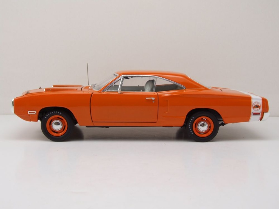 Modellauto Dodge Coronet Super Bee Go Mango 1970 orange 1:18 GMP bei ...