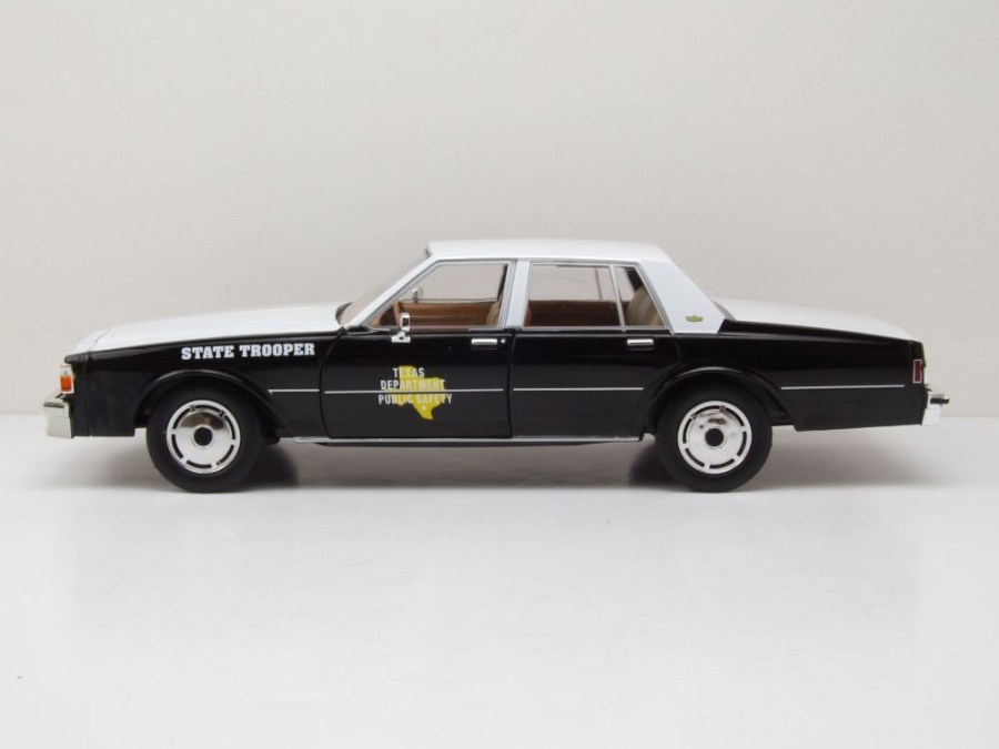 State Trooper Greenlight 1/18 Diecast 1987 Chevrolet Caprice Police Car ...
