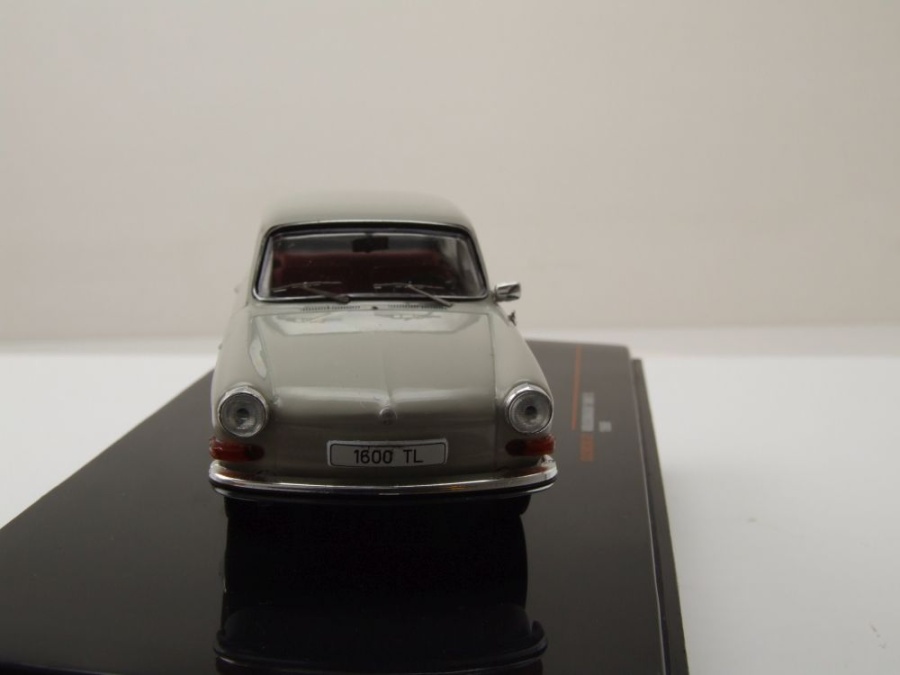 Modellauto VW 1600 TL 1969 beige 1:43 ixo models bei Modellautocenter ...
