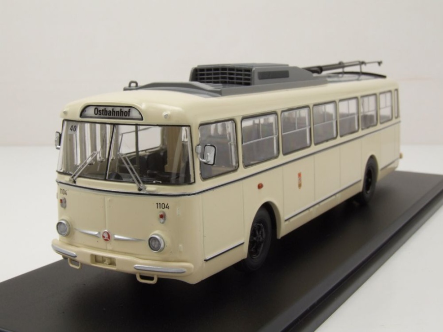 Skoda 9TR Bus BVG Berliner Verkehrsbetriebe beige Modellauto 1:43 Premium ClassiXXs, 109,50