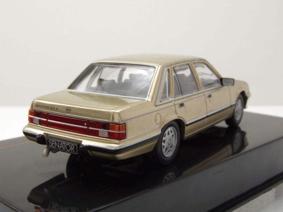 Modellauto Opel Senator A2 1983 beige metallic 1:43 ixo models bei ...