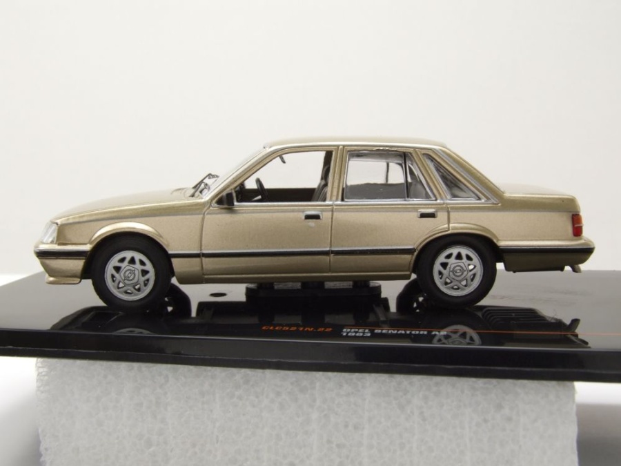 Modellauto Opel Senator A2 1983 beige metallic 1:43 ixo models bei ...