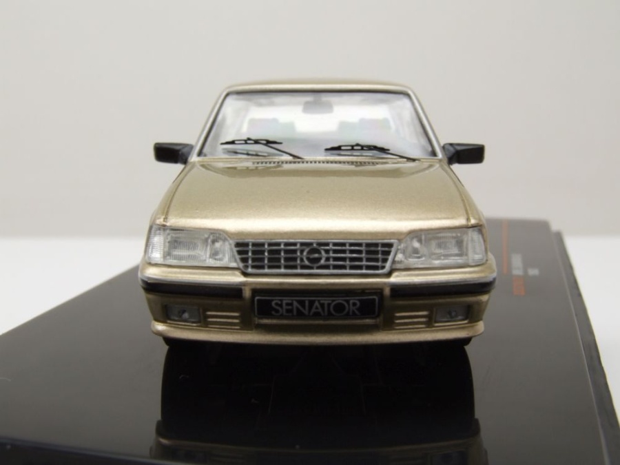 Modellauto Opel Senator A2 1983 beige metallic 1:43 ixo models bei ...