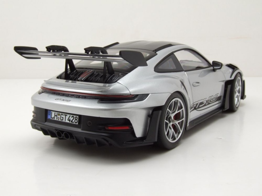 Modellauto Porsche 911 GT3 RS Weissach Package 2022 silber 1:18 Norev ...