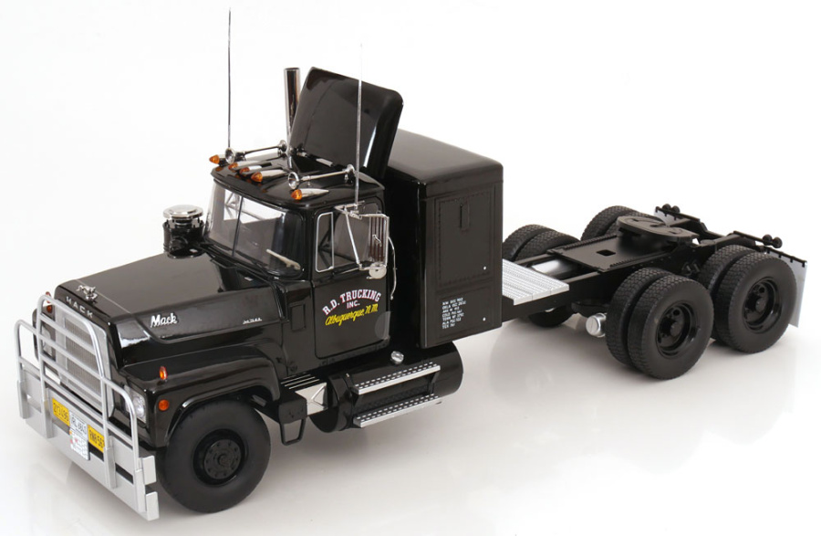 Modellauto Mack RL 700L Zugmaschine 1974 schwarz Rubber Duck Convoy 1: ...