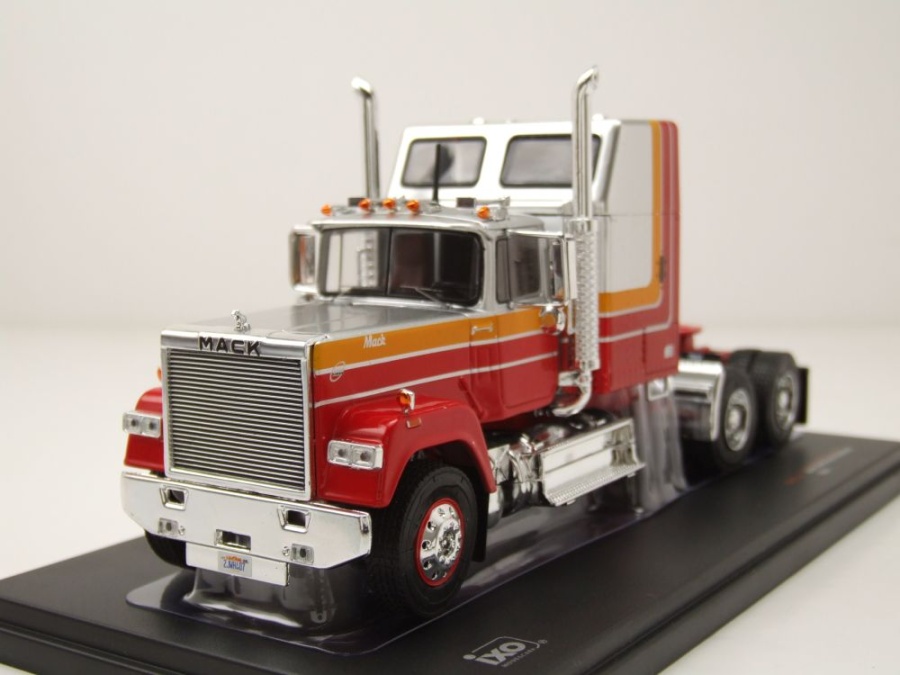 Modellauto Mack Superliner Magnum Zugmaschine 1985 silber rot 1:43 ixo ...