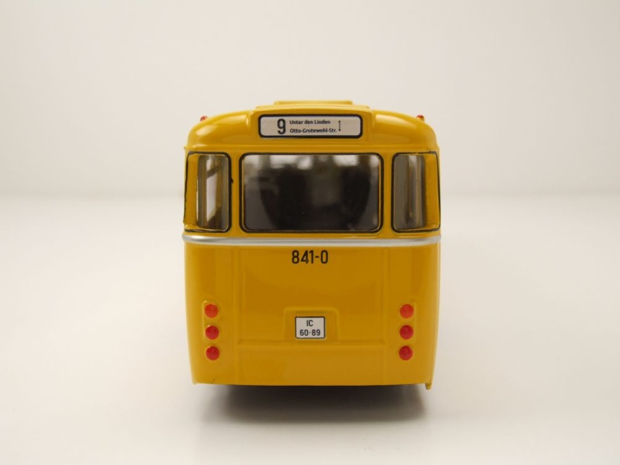 Modellauto Ikarus 556 Bus Berliner Verkehrsbetriebe BVG 1965 gelb 1:43 ...